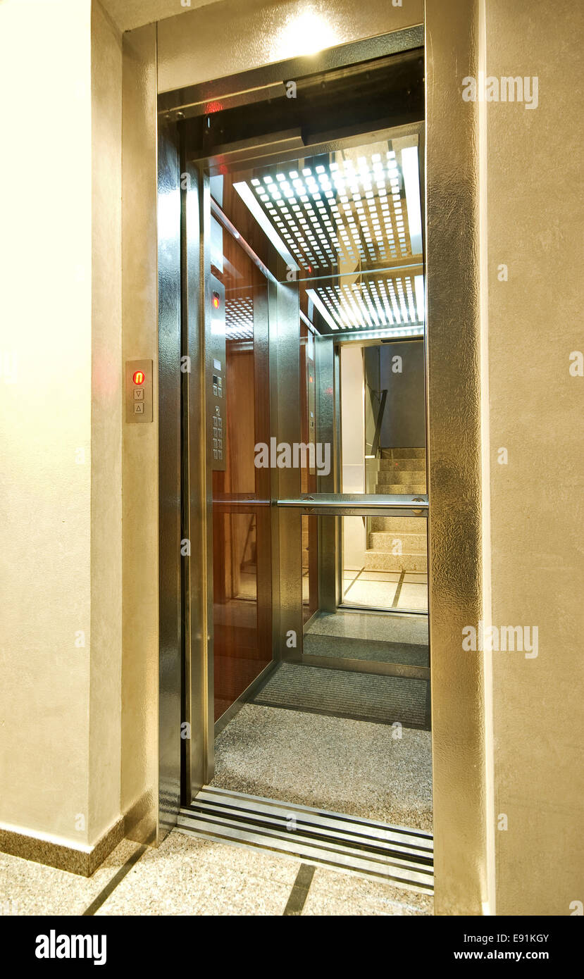 Gold lift hi-res stock photography and images - Alamy