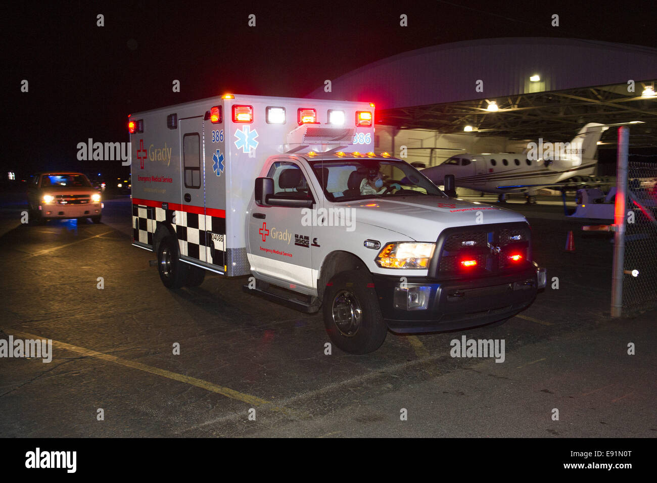 Atlanta airport ambulance hi-res stock photography and images - Alamy