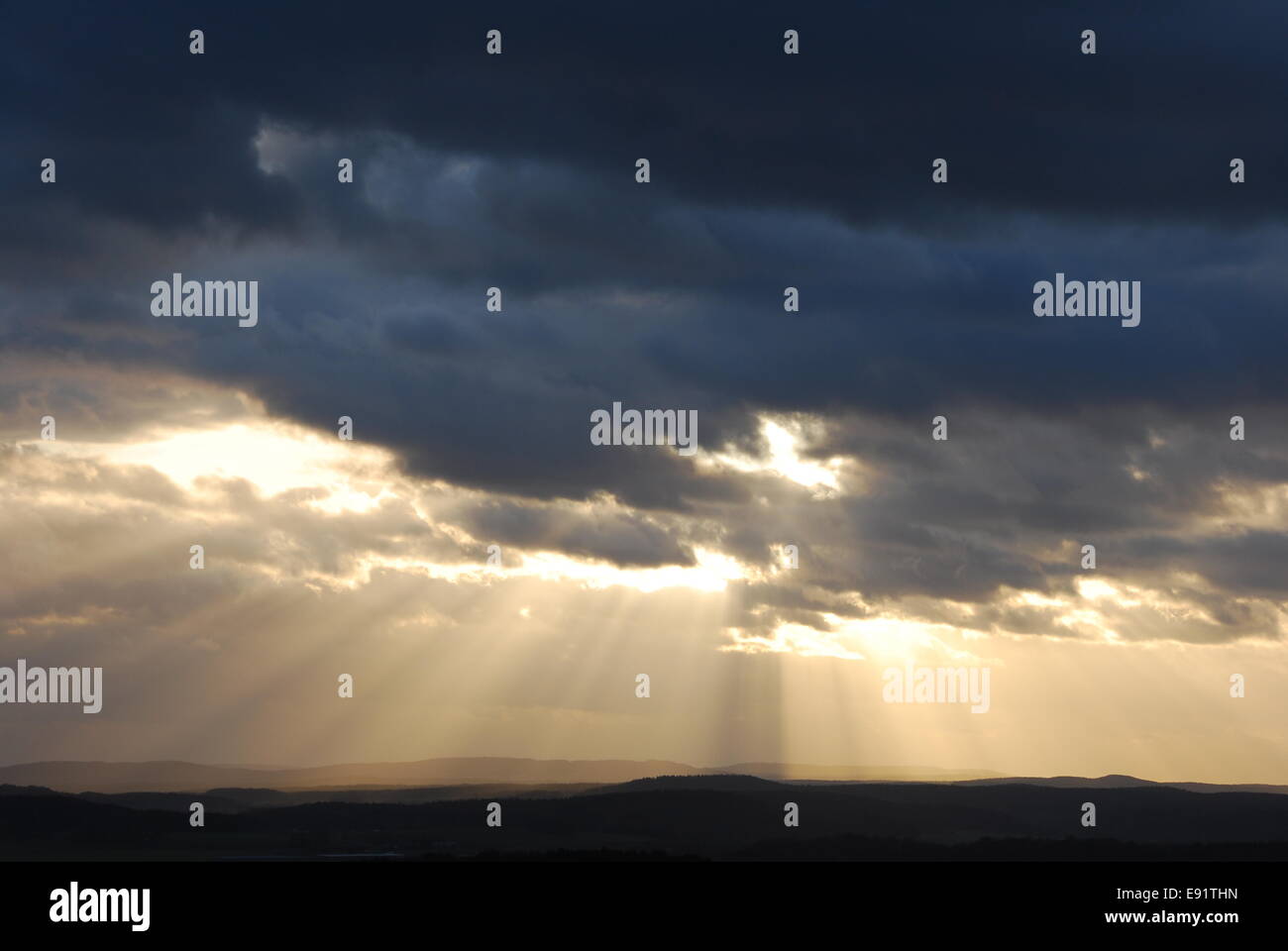 Thundery rain hi-res stock photography and images - Alamy