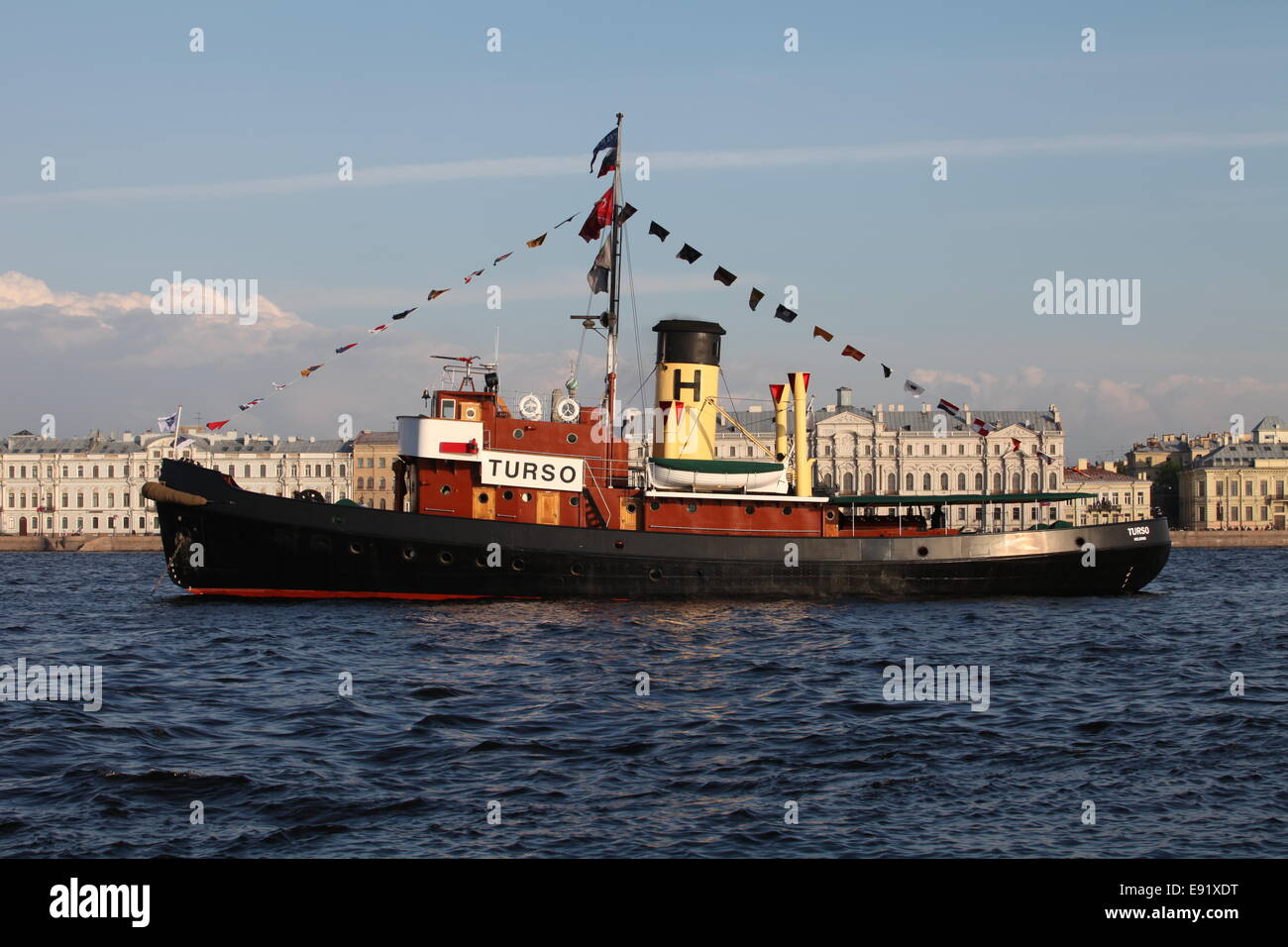 Freighter steamship hi-res stock photography and images - Alamy