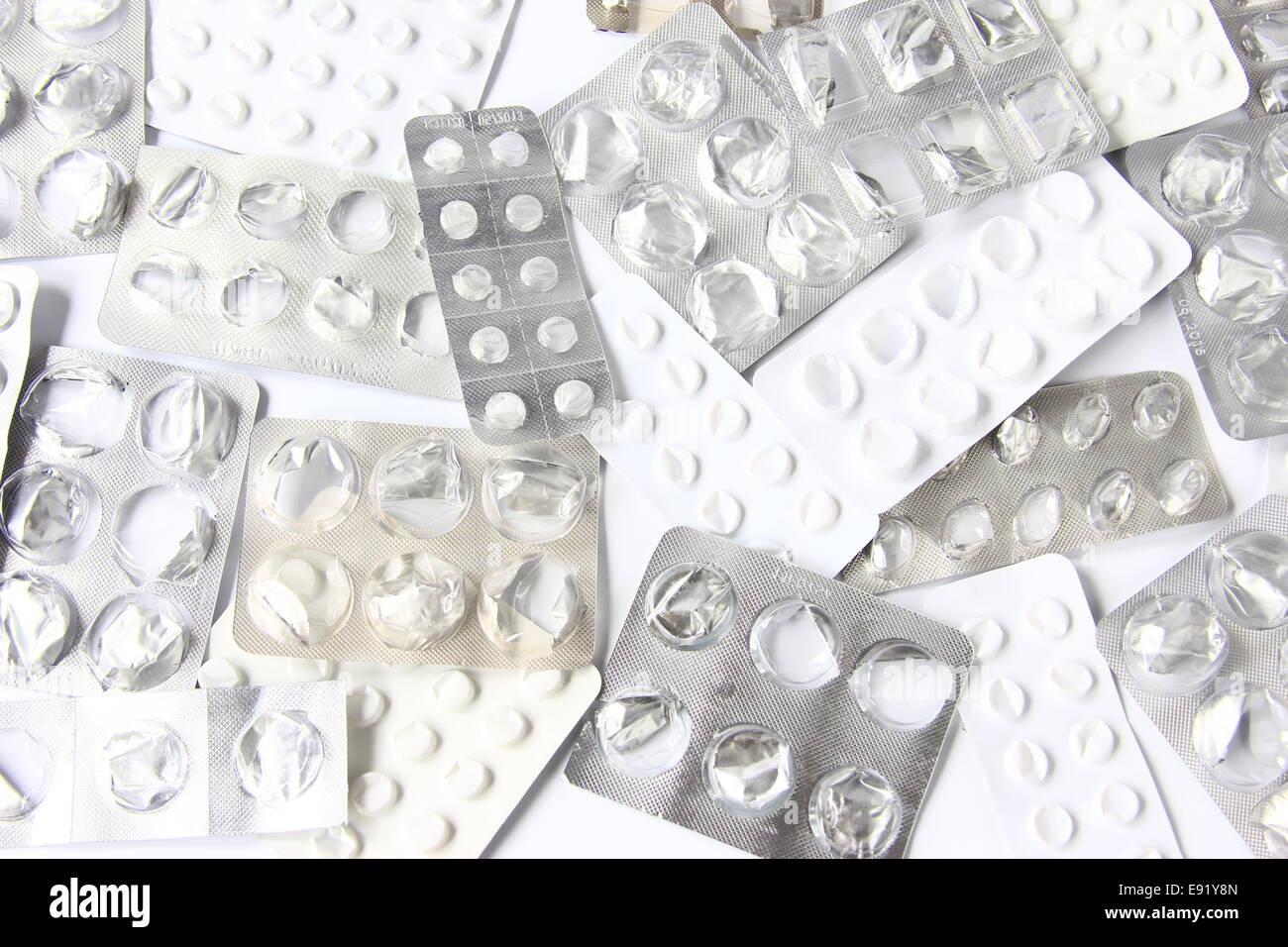 empty tablets packing Stock Photo - Alamy