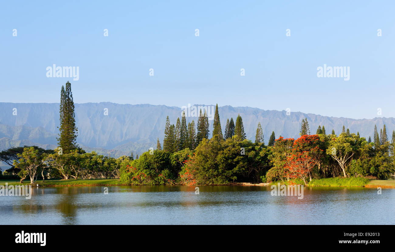 Na Pali mountains and lake Stock Photo - Alamy