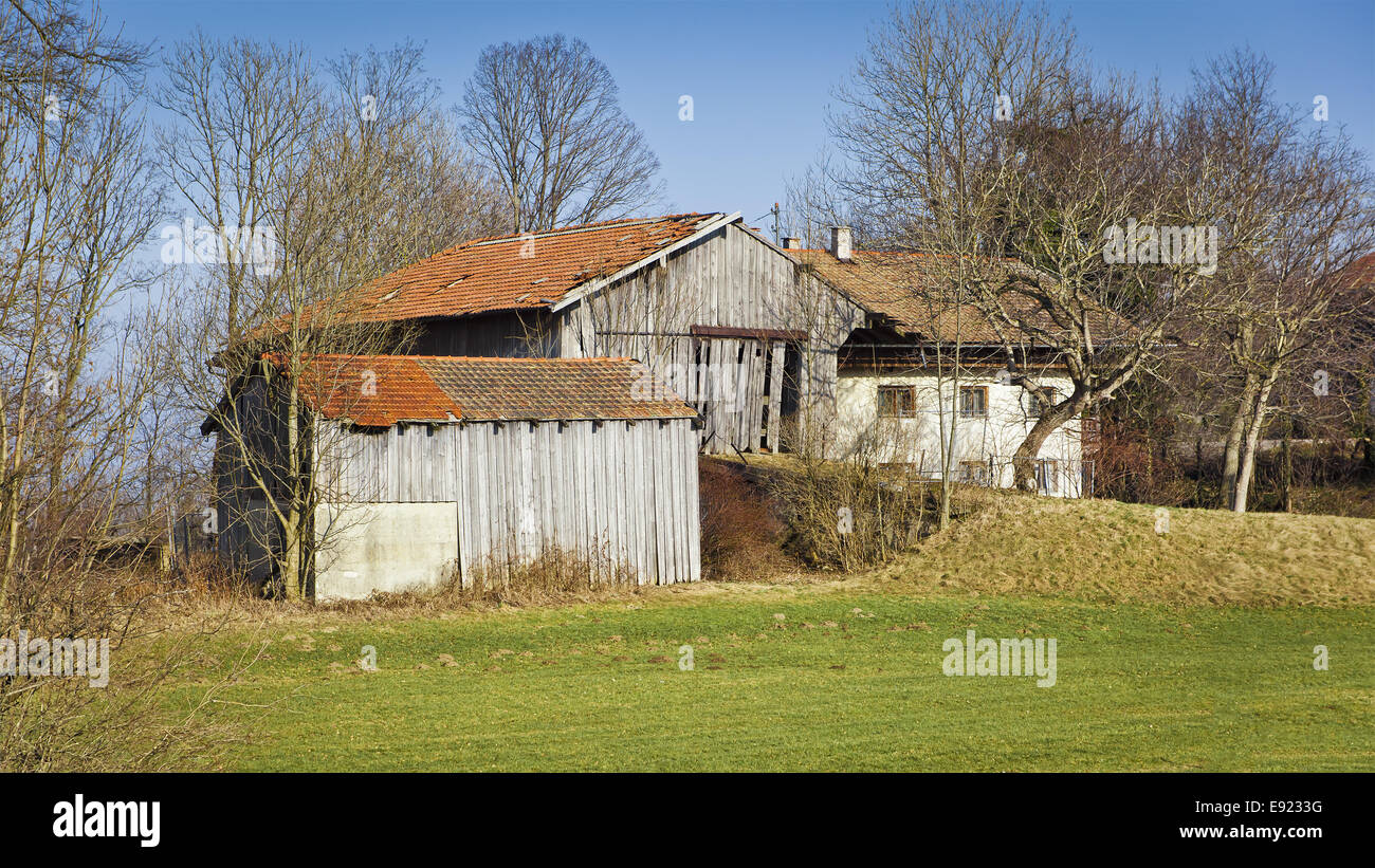 Old abandoned farm house sunset hi-res stock photography and images - Alamy