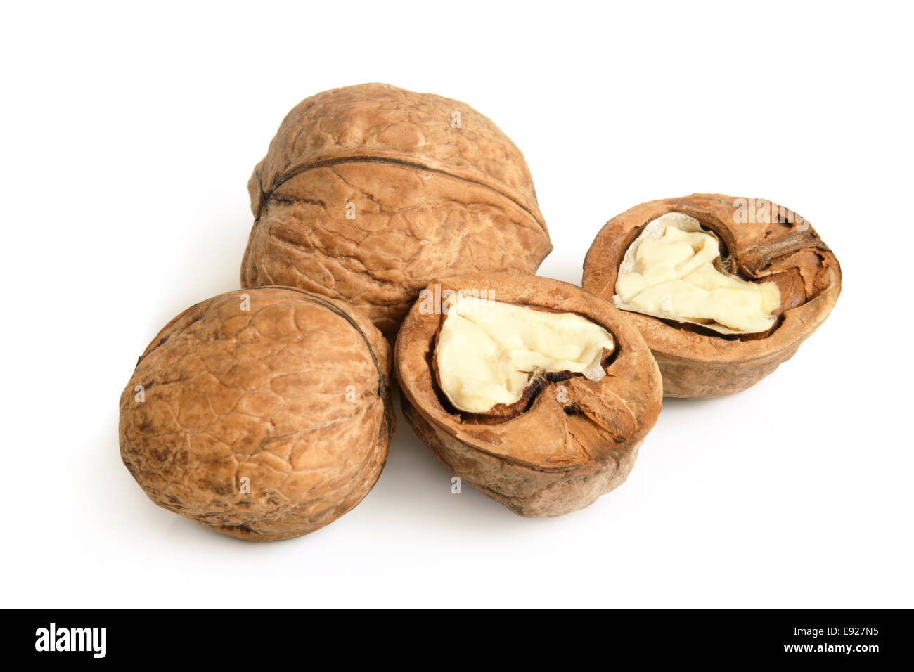 Many open close walnuts hi-res stock photography and images - Alamy