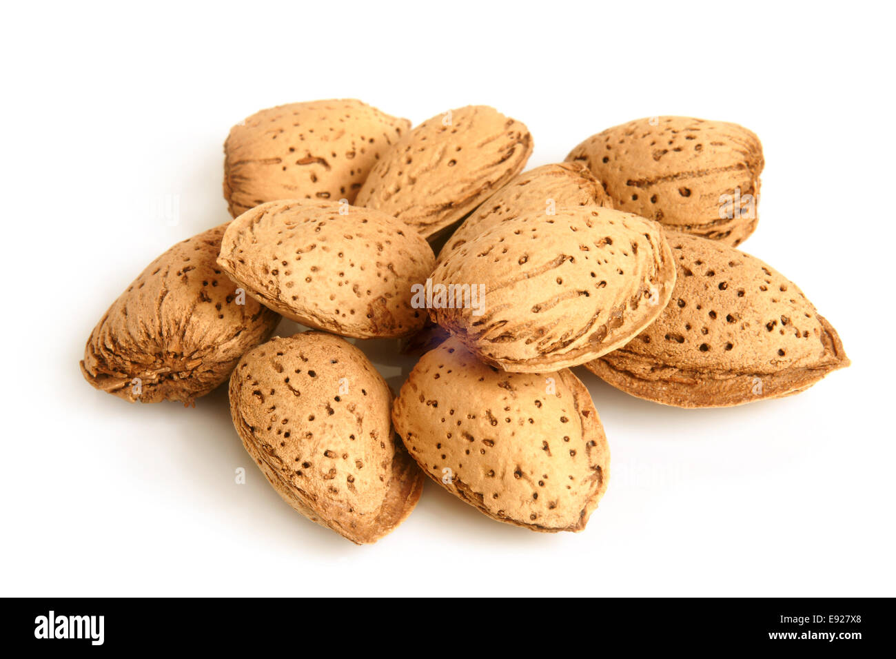 Almonds crop hi-res stock photography and images - Alamy