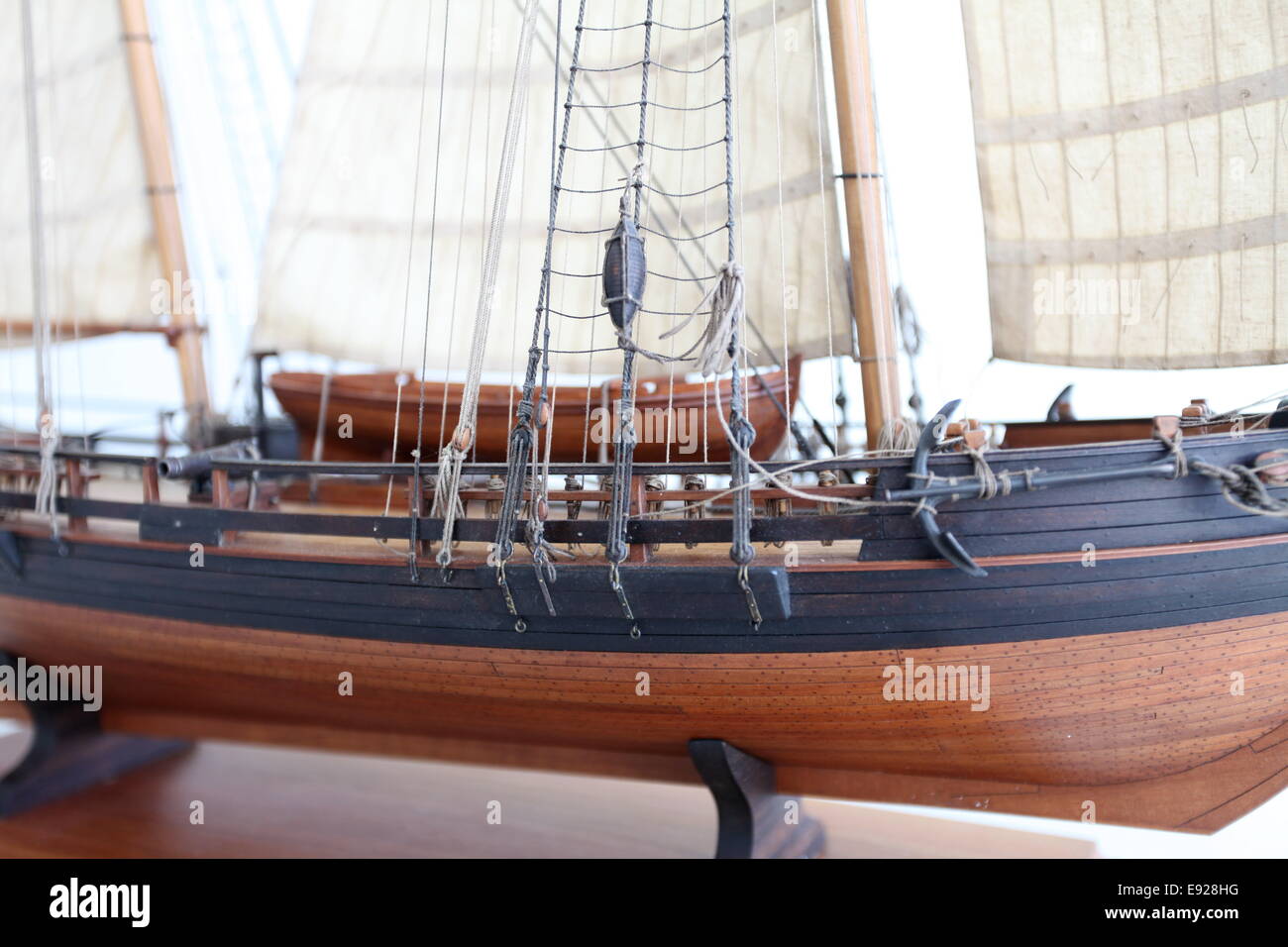 Ship model craft hi-res stock photography and images - Alamy