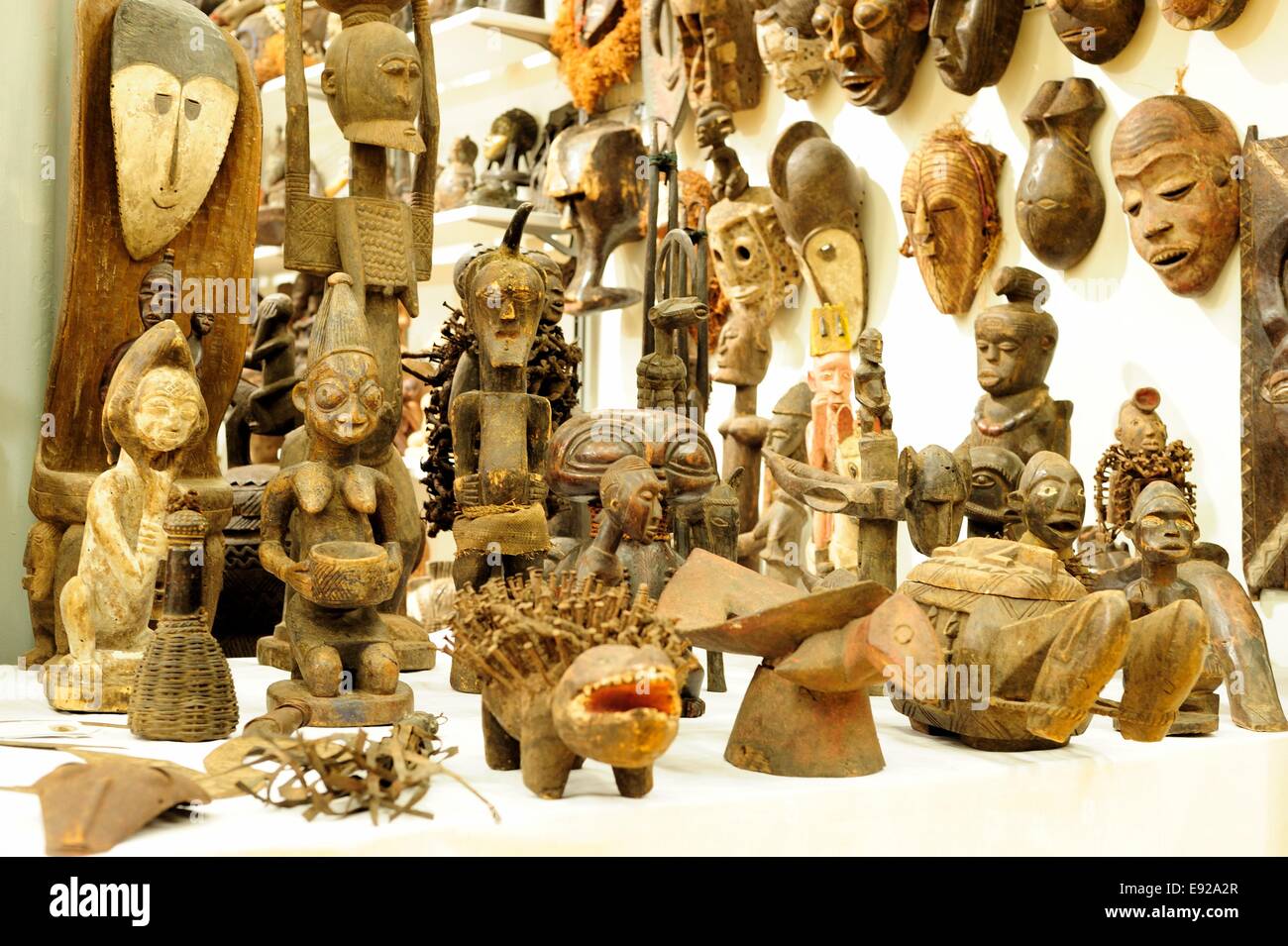 African handicraft Stock Photo - Alamy