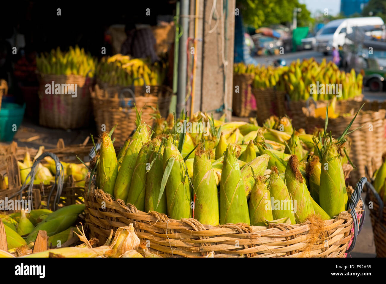 Basket Corn Shipment Stock Photo - Alamy