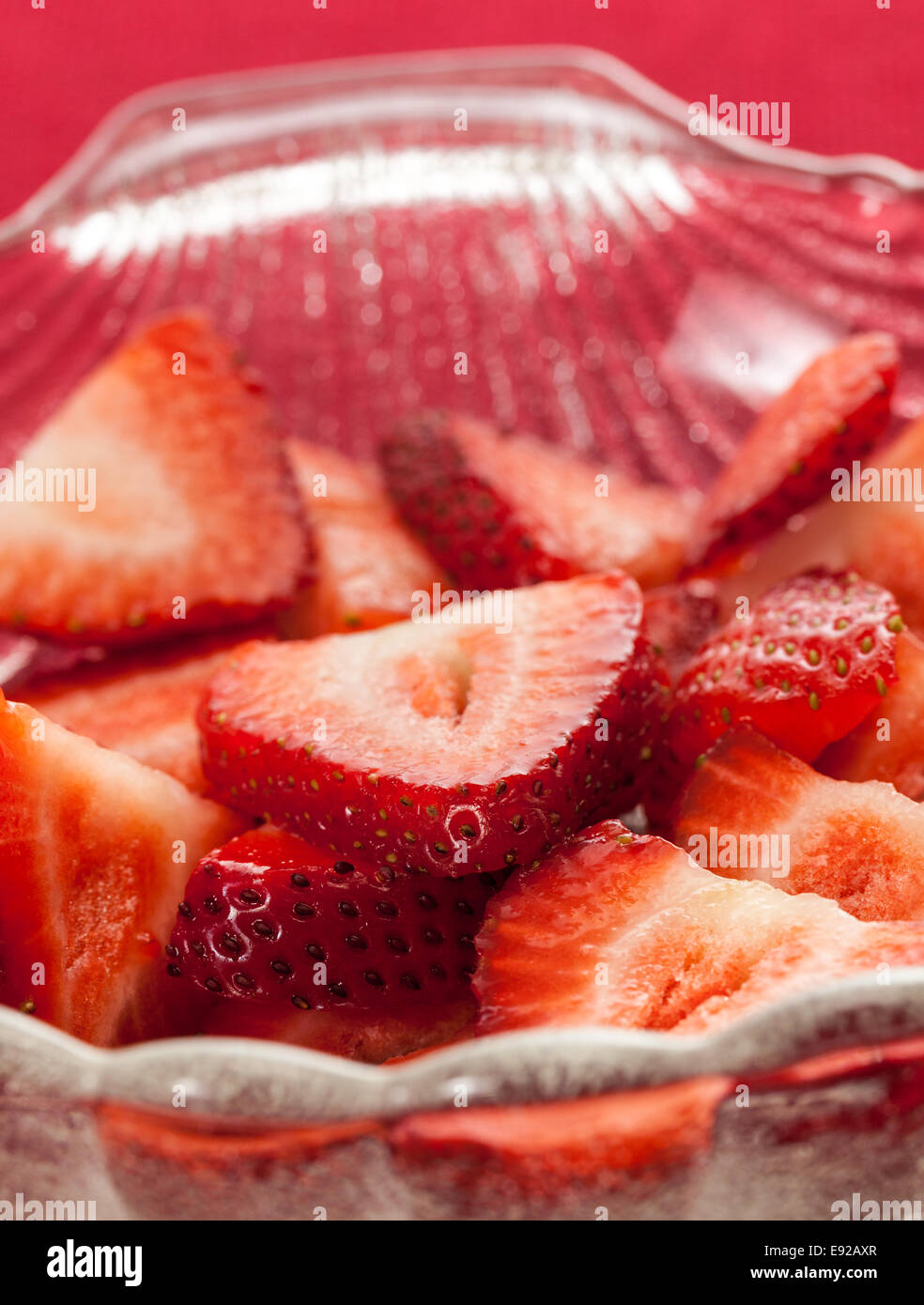 Strawberries in small dish hi-res stock photography and images - Alamy