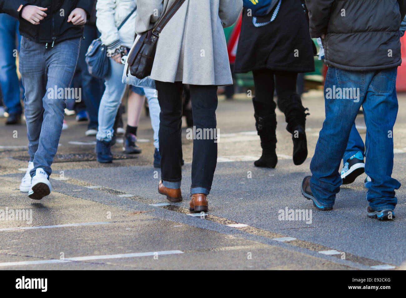 crowd at the pedestrian crossing Stock Photo - Alamy