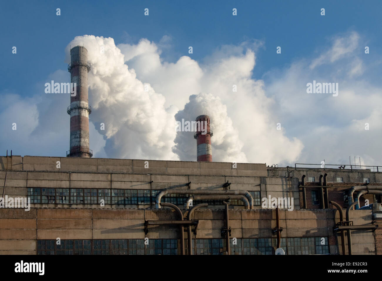 Industrial building pollution hi-res stock photography and images - Alamy
