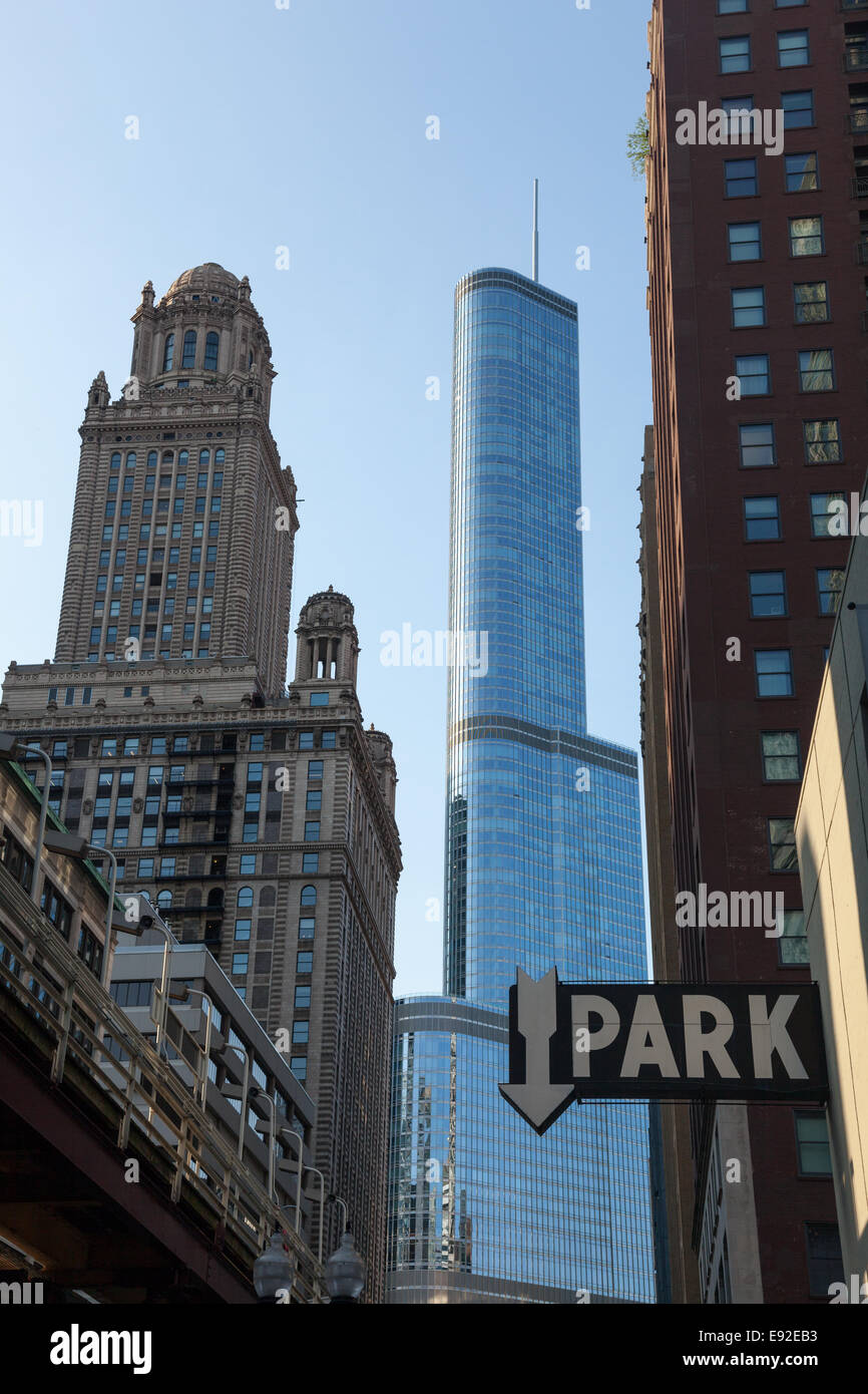 Trump towers sign hi-res stock photography and images - Alamy