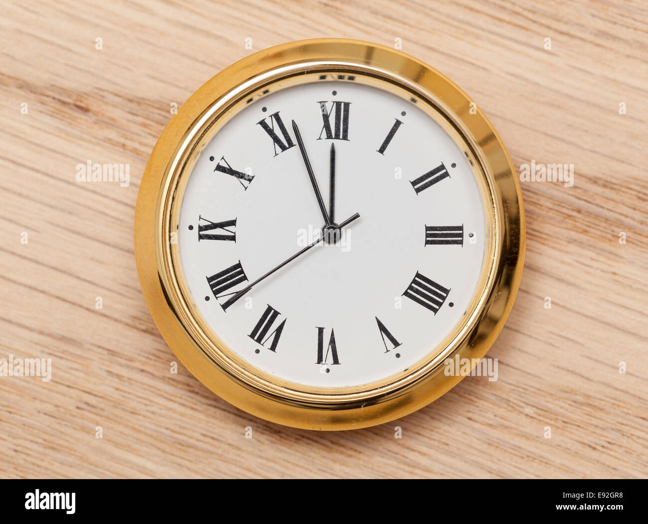 Brass dial clock hi-res stock photography and images - Alamy
