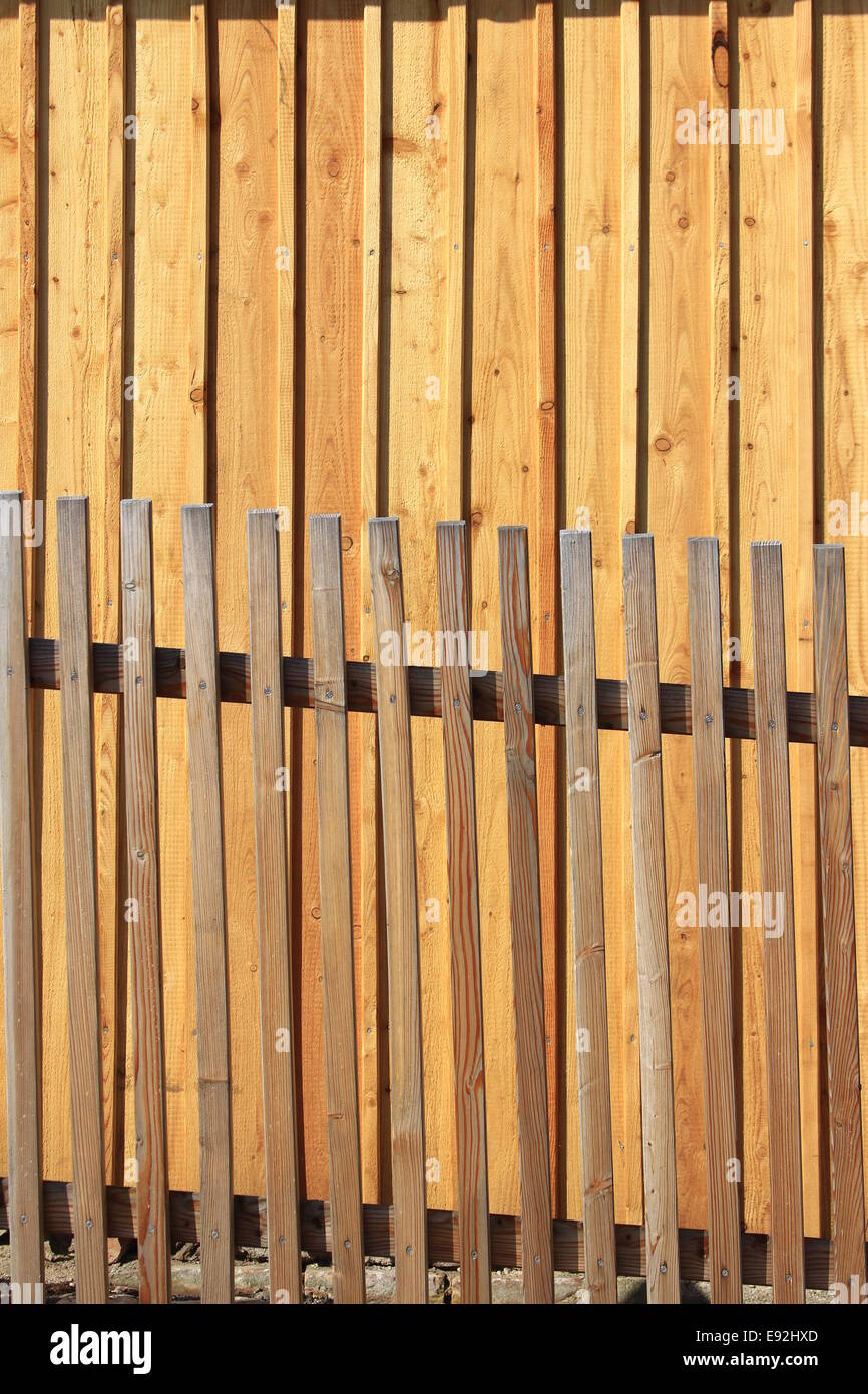 Wooden picket fence slat slats hi-res stock photography and images - Alamy