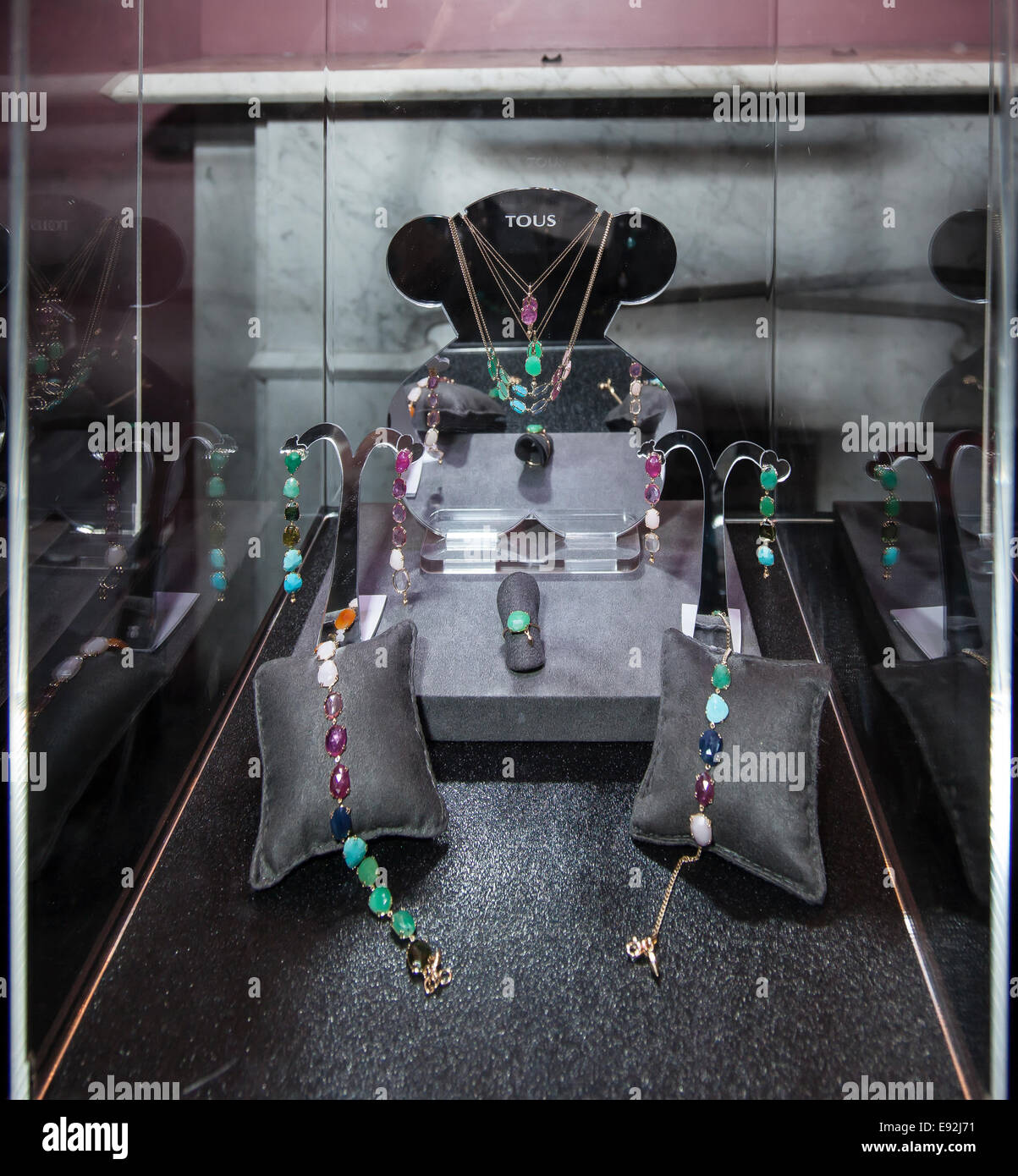 Tous jewelry hi-res stock photography and images - Alamy