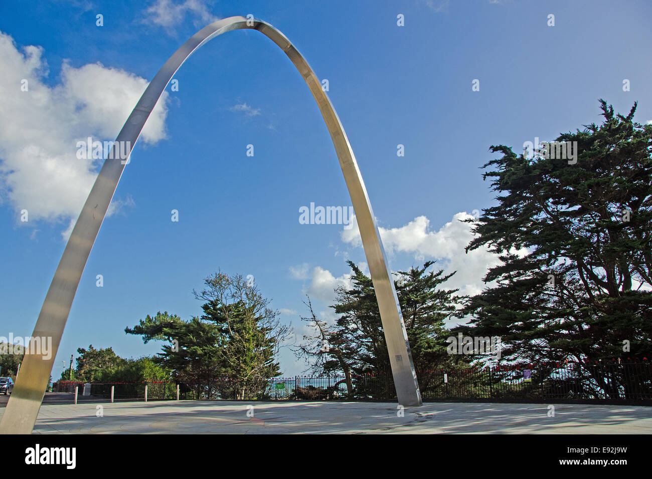 The Memorial Arch at Folkestone. The Arch remembers thousands of ...