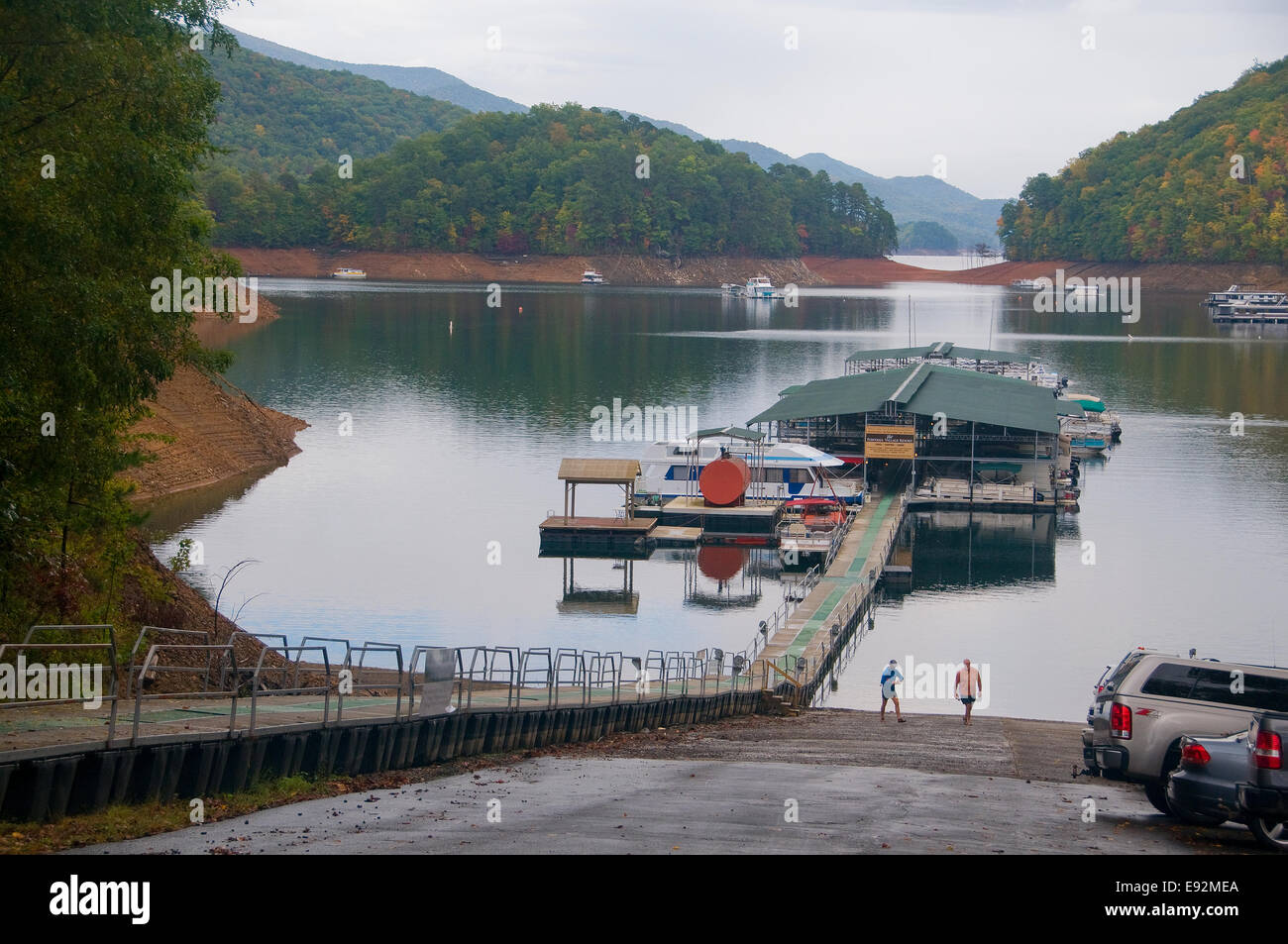 Fontana lake dam hi-res stock photography and images - Alamy