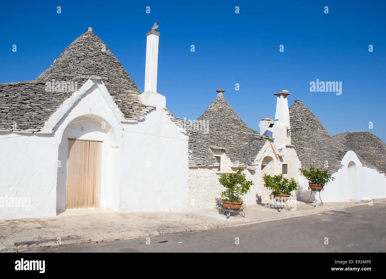 Romantic trulli hi-res stock photography and images - Alamy