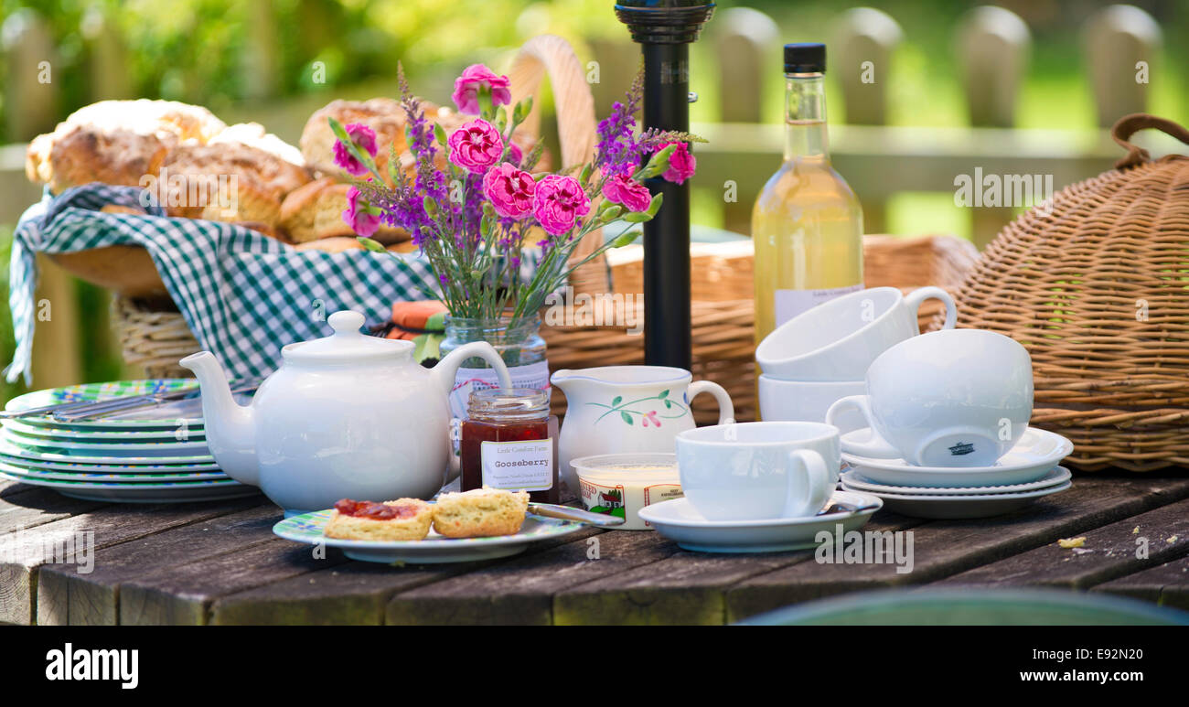 Devon cream tea hi-res stock photography and images - Alamy