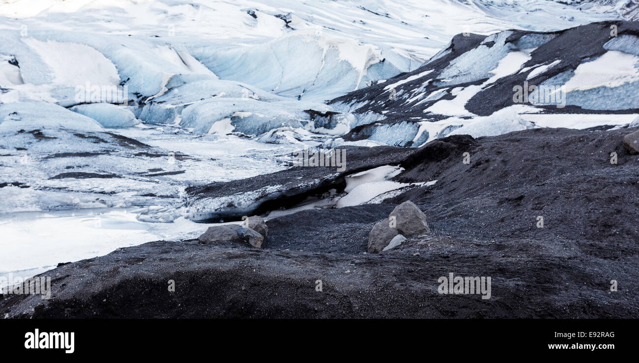 Grey of iceland hi-res stock photography and images - Alamy