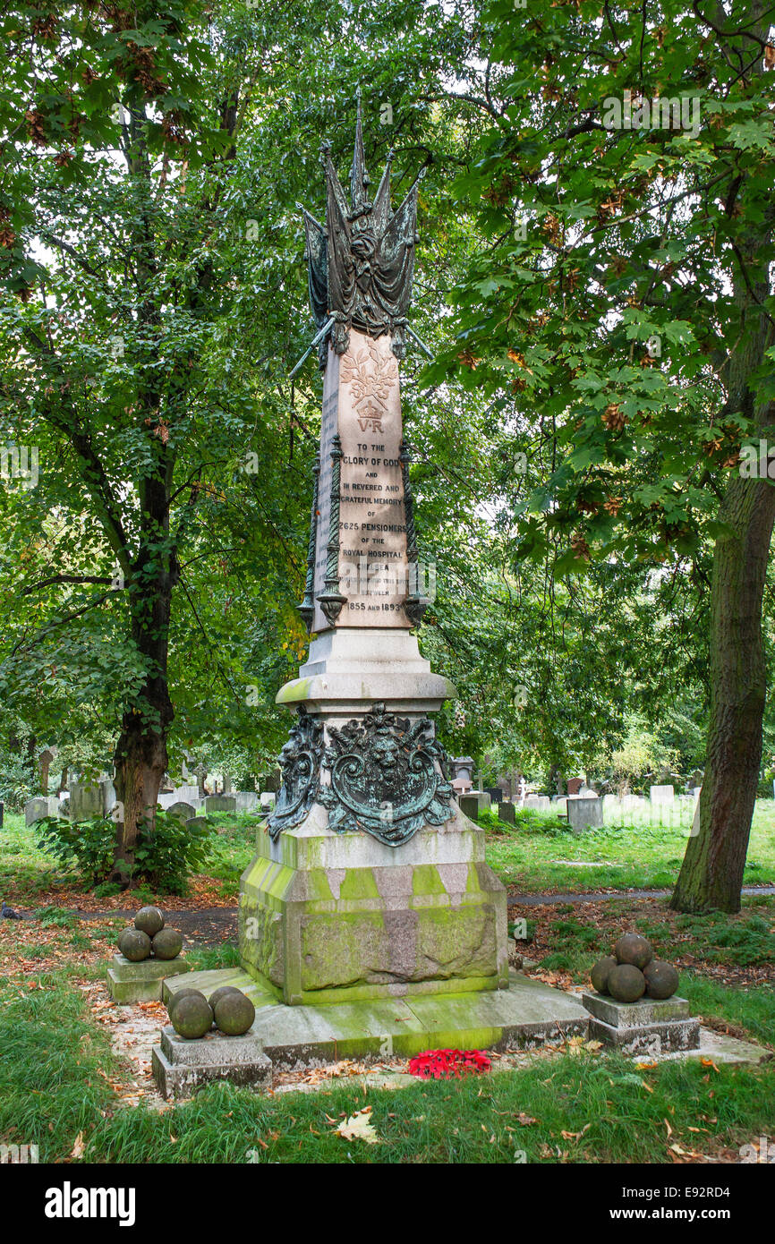 Chelsea Pensioners' Memorial, Brompton Cemetery, London Stock Photo - Alamy