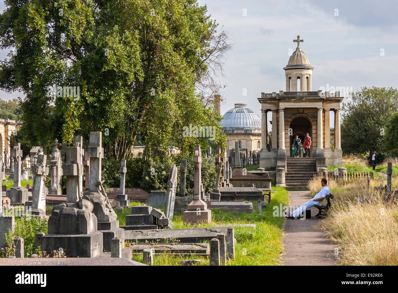 Colonnade and Chapel, Brompton Cemetery, London Stock Photo - Alamy