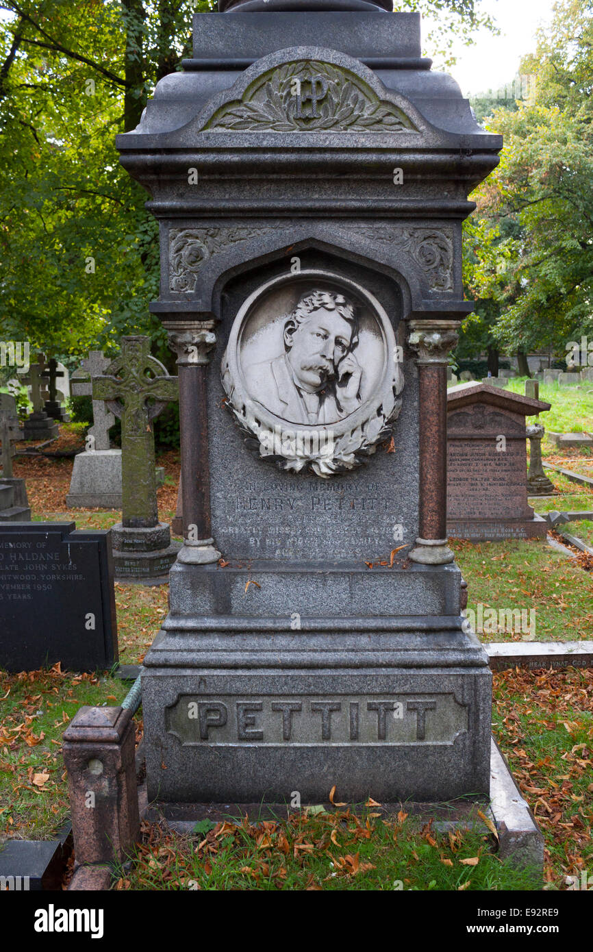 Henry Pettitt's grave, Brompton Cemetery, London Stock Photo - Alamy