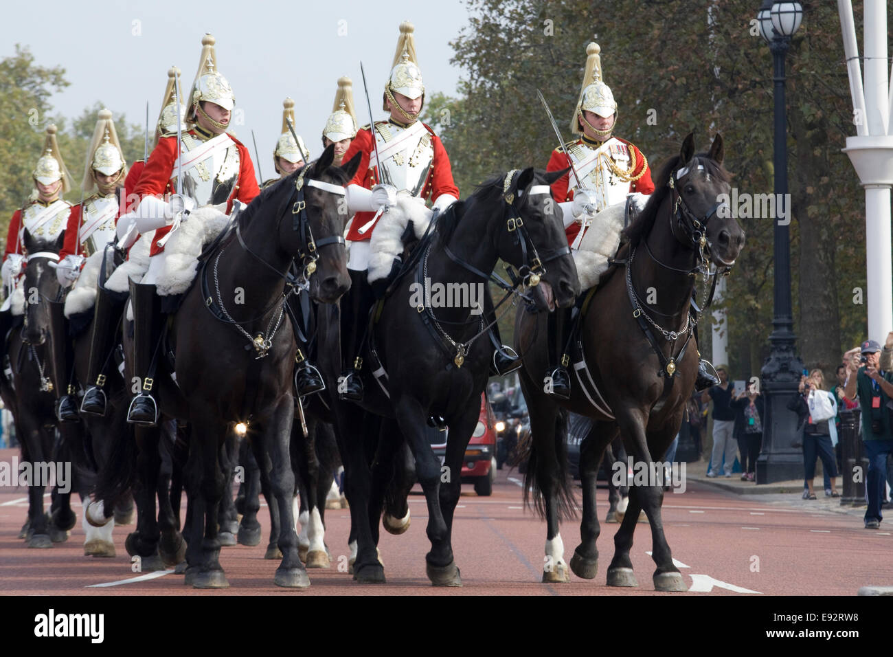Queens official bodyguards hi-res stock photography and images - Alamy