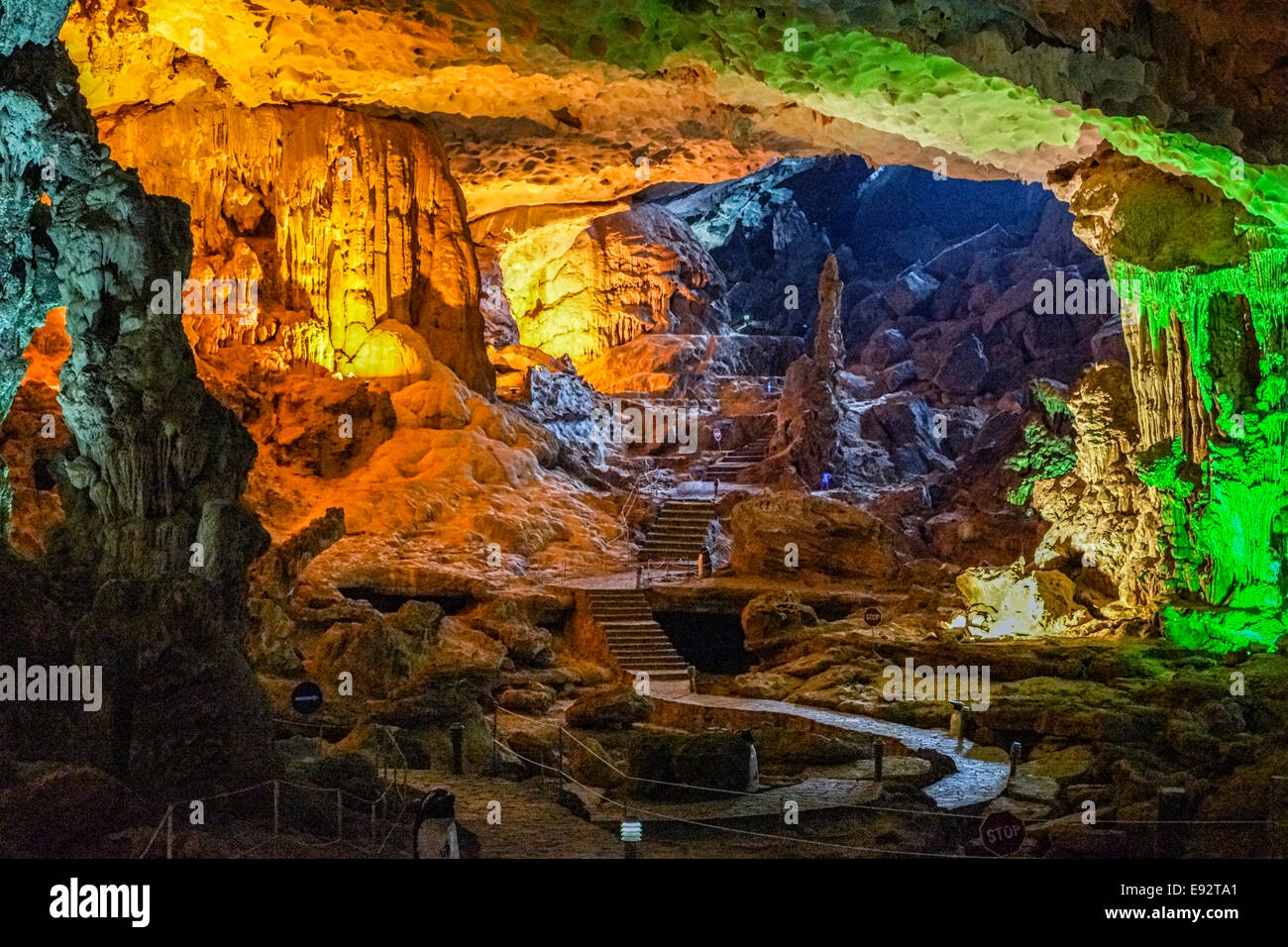 Spectacular light show in huge cave Stock Photo - Alamy