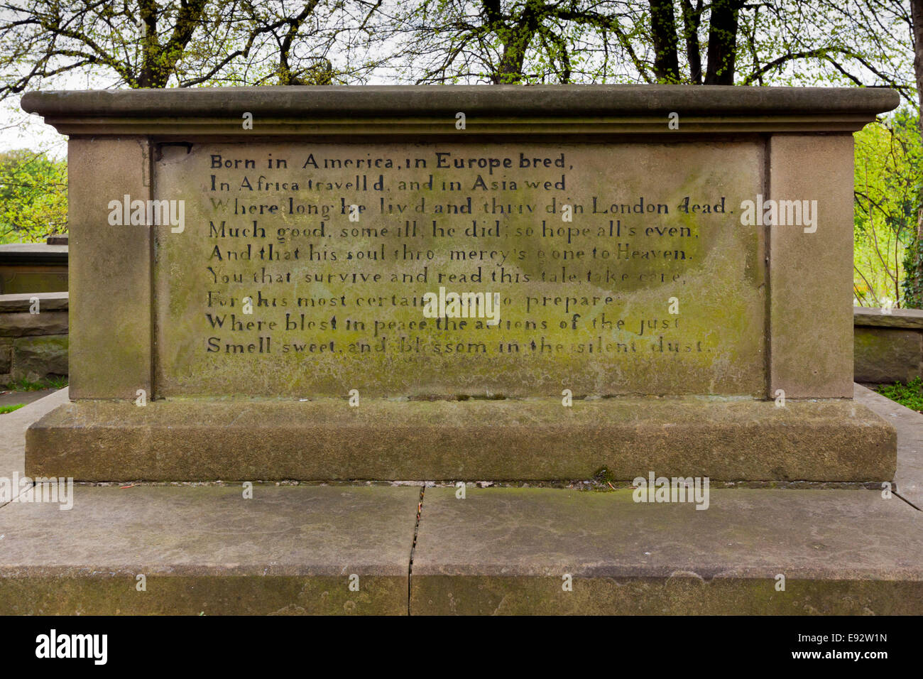 The grave of Elihu Yale after whom Yale University in the USA is named ...