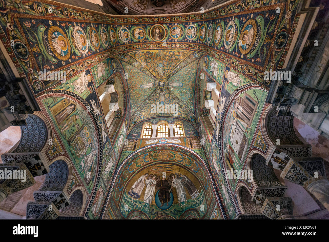 Basilica of San Vitale Byzantine mosaics Stock Photo - Alamy