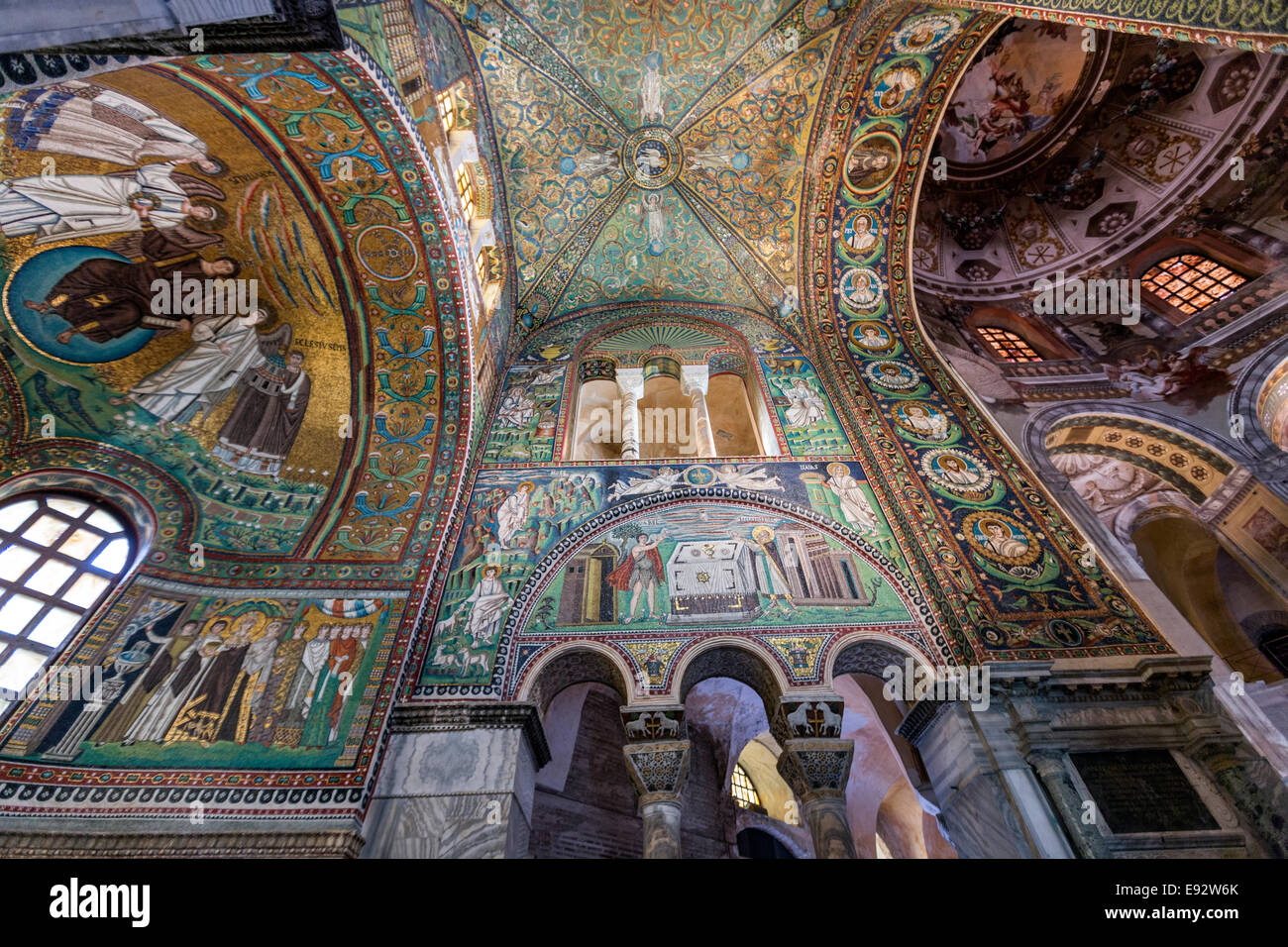 Basilica of San Vitale Byzantine mosaics Stock Photo - Alamy