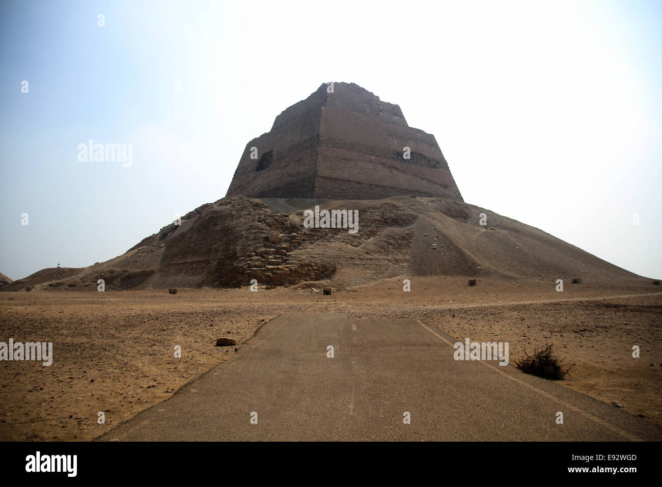 Huni pharaoh hi-res stock photography and images - Alamy