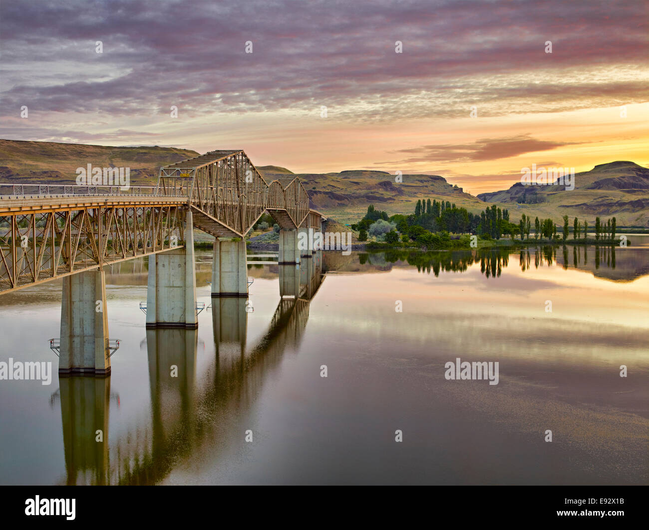 Glassy river hi-res stock photography and images - Alamy