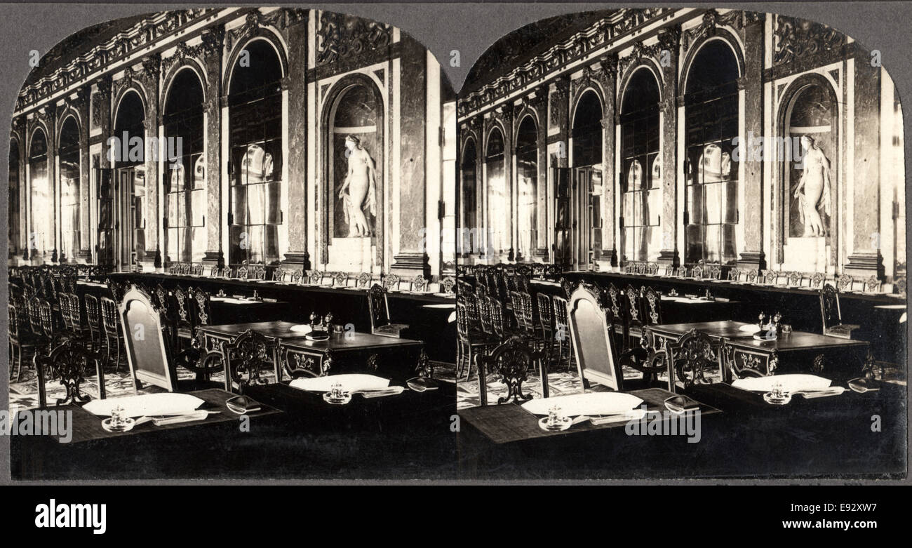 Treaty of versailles peace table hi-res stock photography and images ...