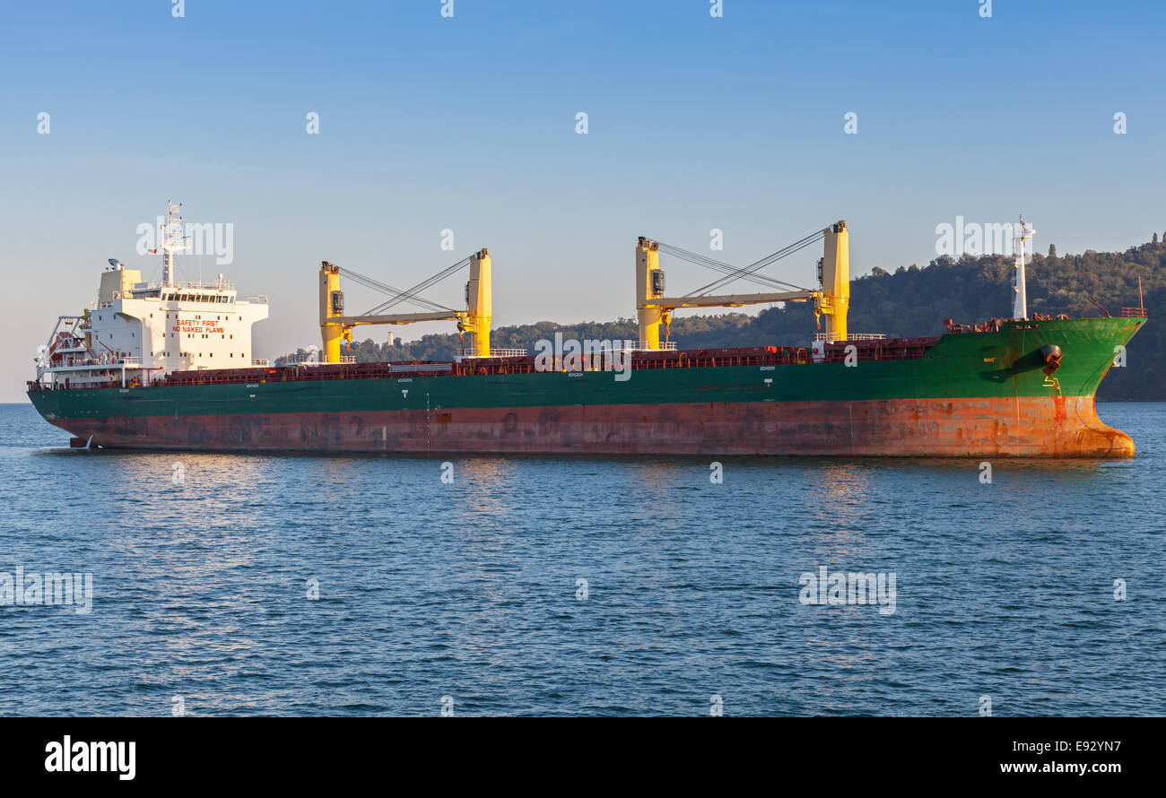 Bulk carrier hi-res stock photography and images - Alamy
