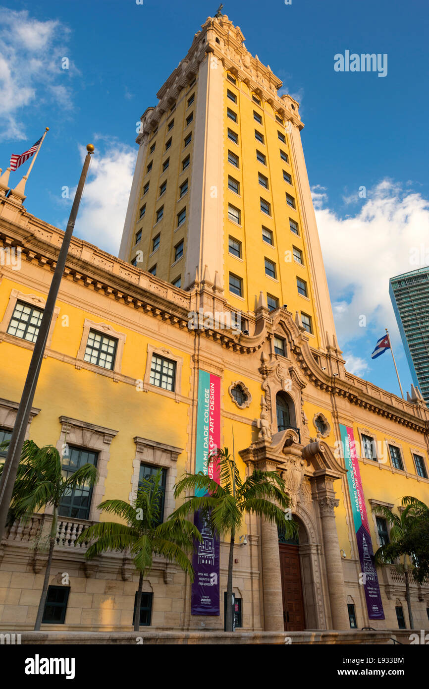 FREEDOM TOWER CONTEMPORARY ART MUSEUM MIAMI DADE COLLEGE DOWNTOWN MIAMI ...