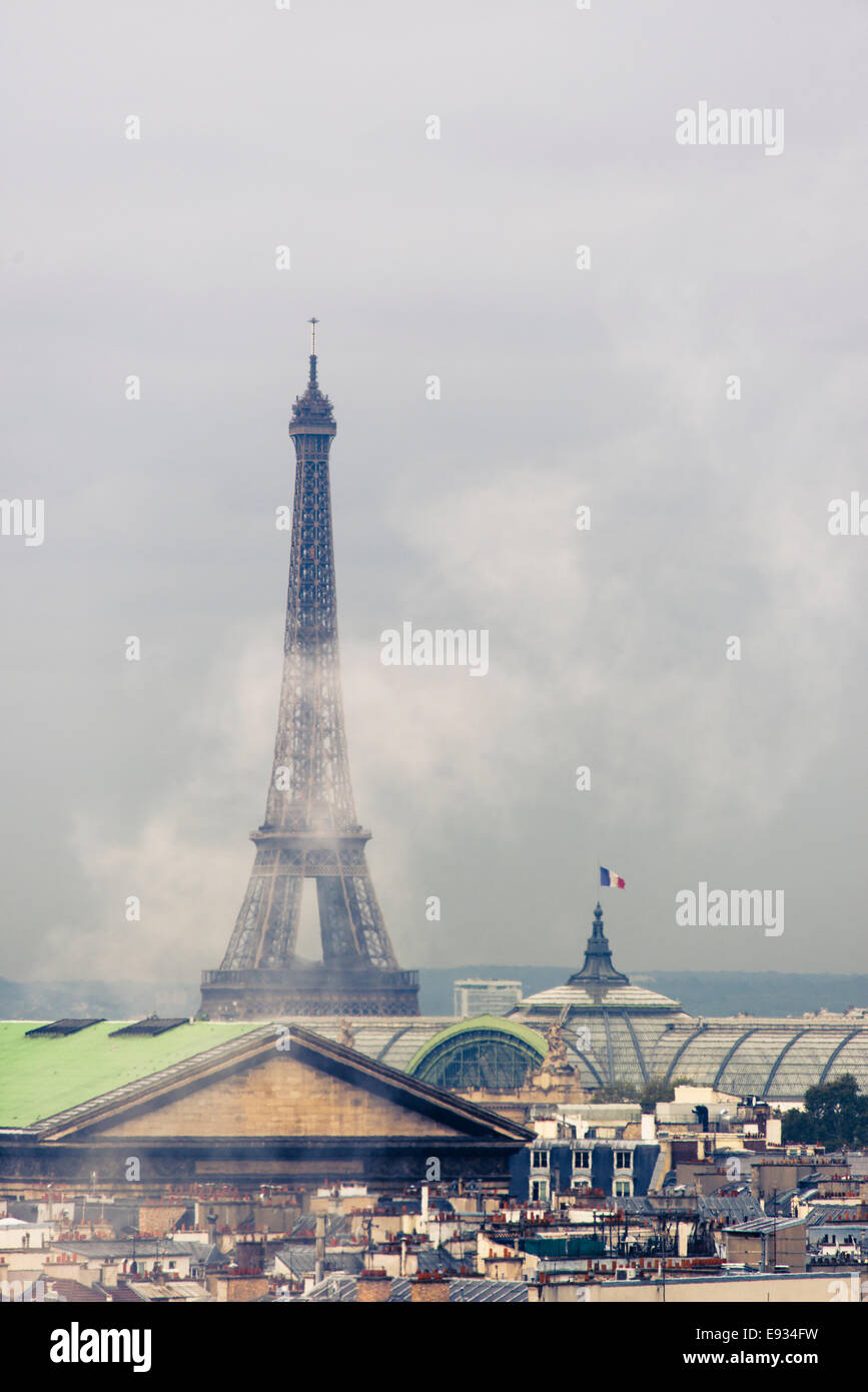 The terrace of galeries lafayette hi-res stock photography and images ...