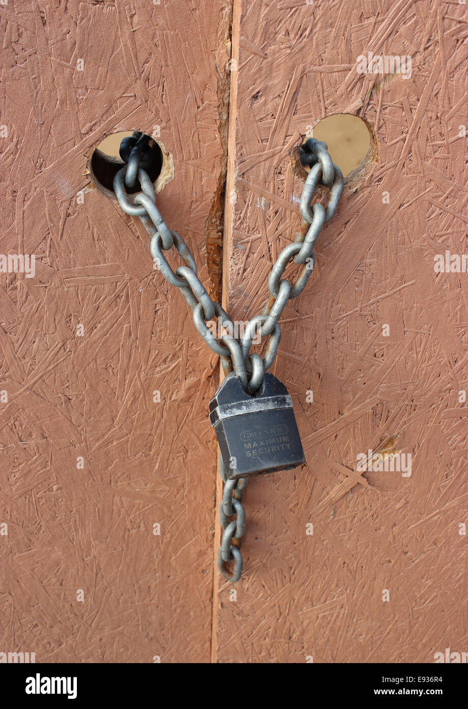 Keep out chain hi-res stock photography and images - Alamy