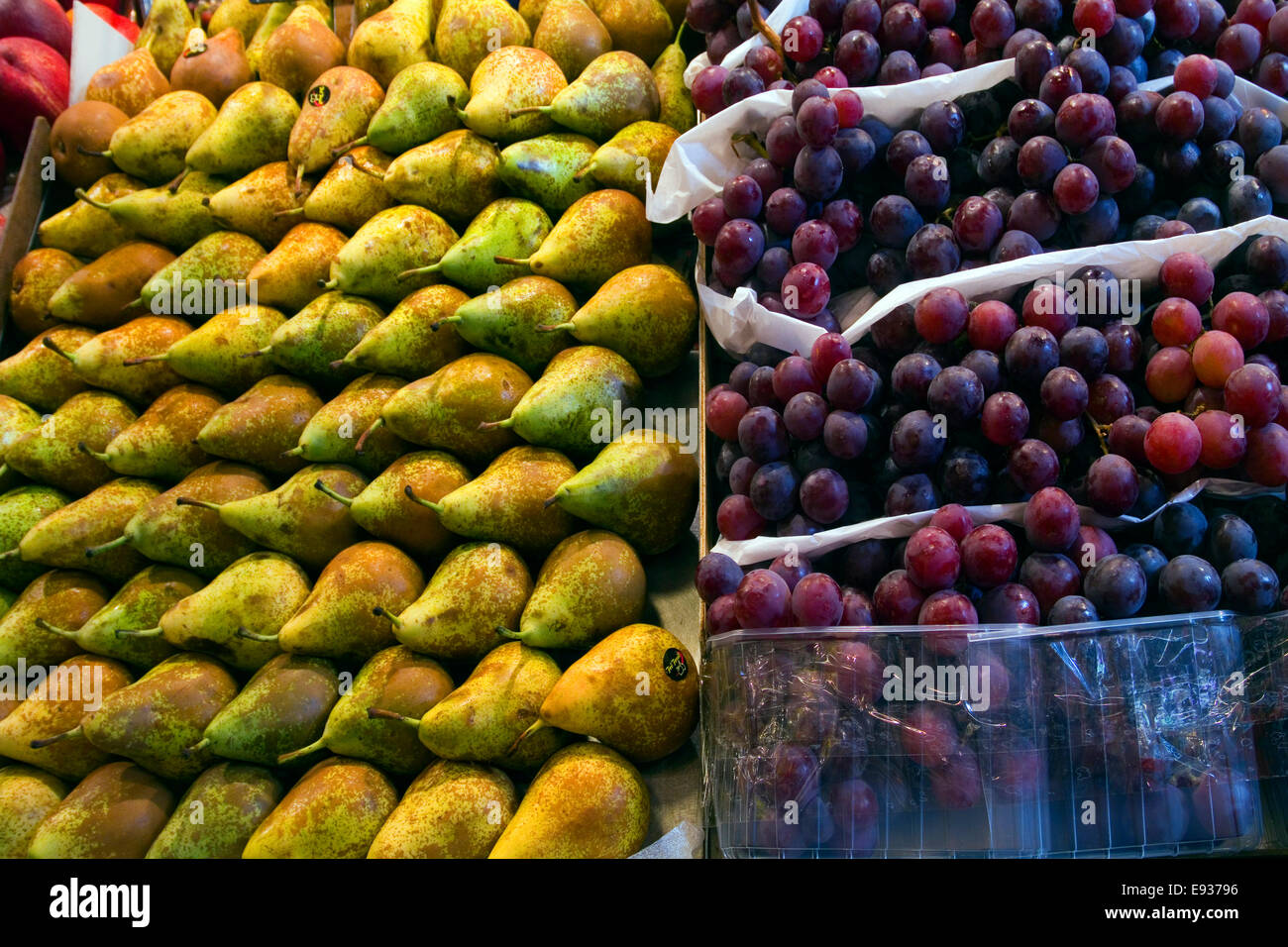 Fruit stand in La Boqueria market Barcelona, Catalonia, Spain Stock ...