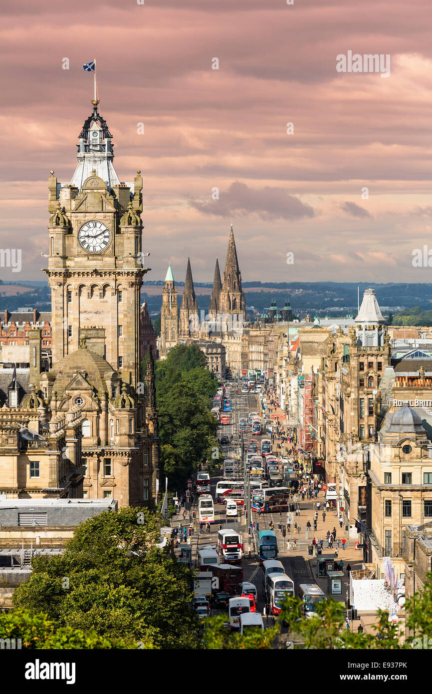 Princes Street in Edinburgh in Scotland Stock Photo - Alamy