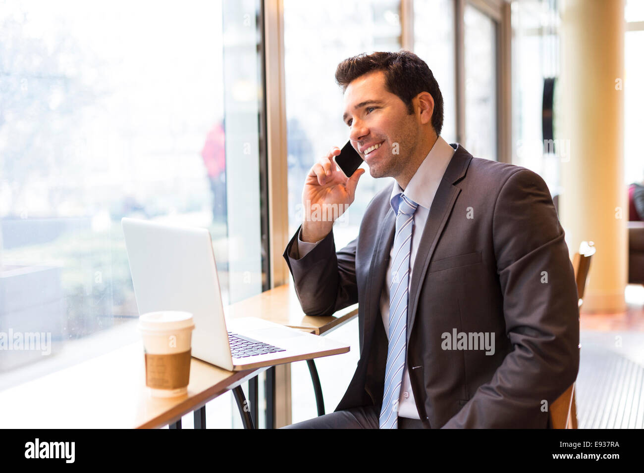 Image businessman using laptop hi-res stock photography and images - Alamy