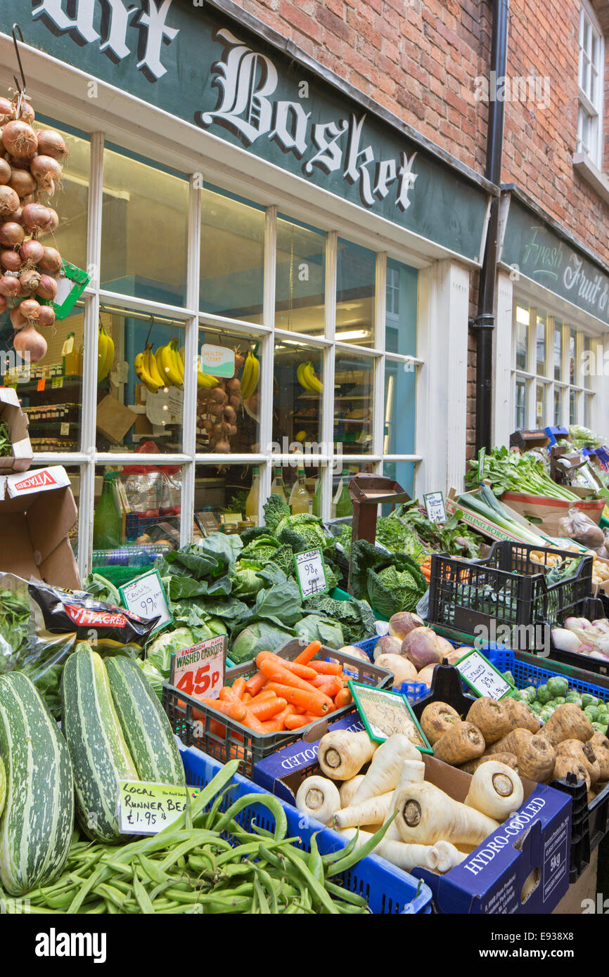 Greengrocers ludlow greengrocer hi-res stock photography and images - Alamy