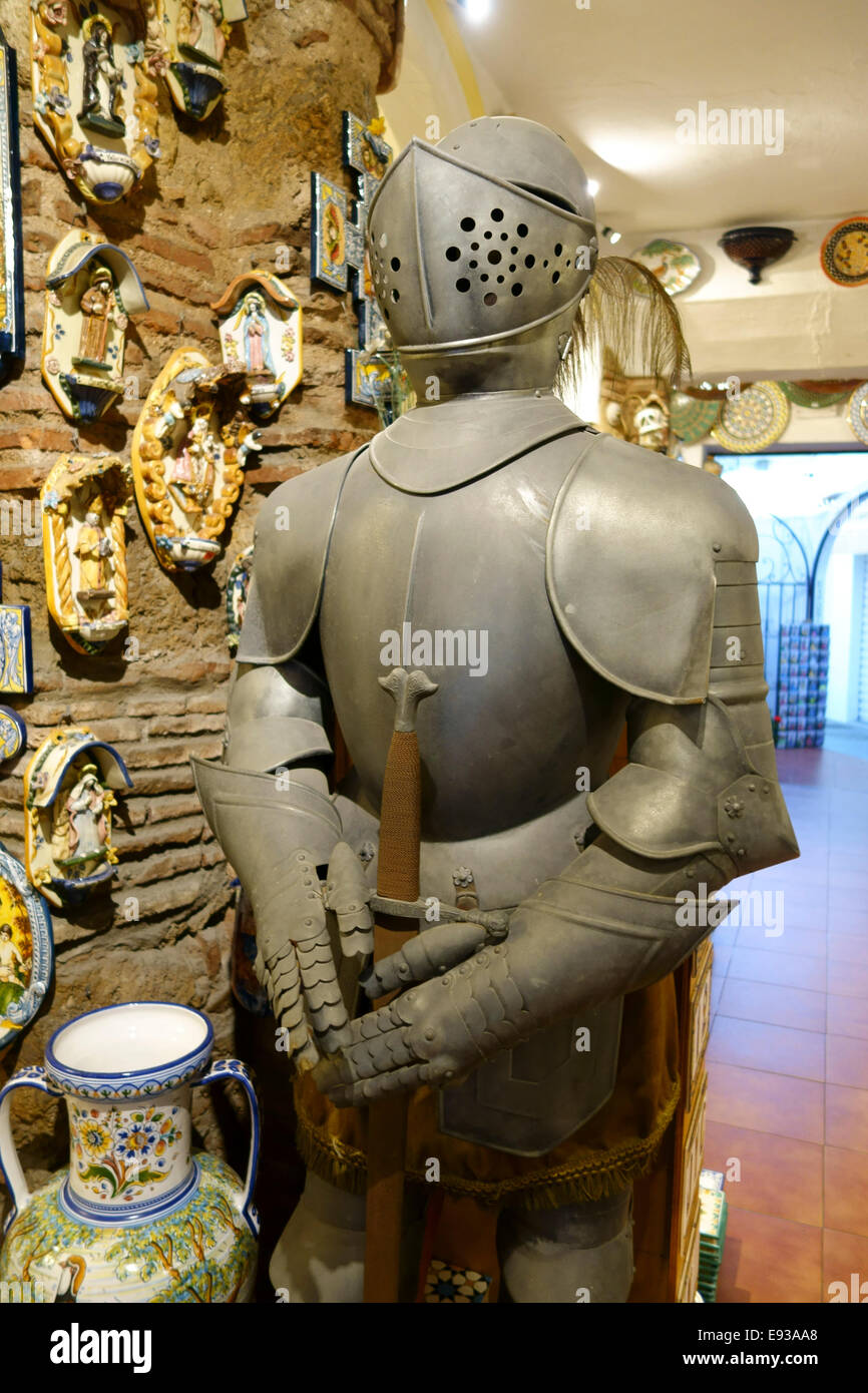 Medieval knight armour hi-res stock photography and images - Alamy