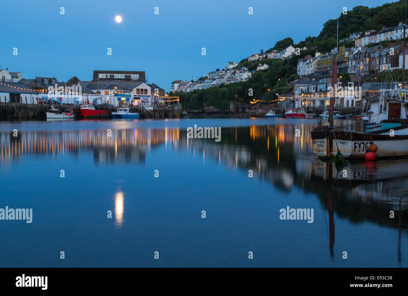 Looe harbour hi-res stock photography and images - Alamy