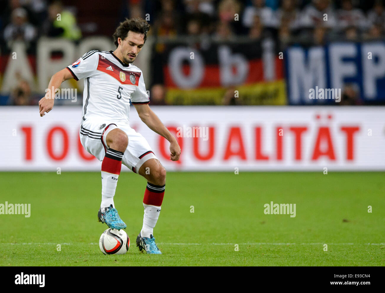 Wire mats hi-res stock photography and images - Alamy