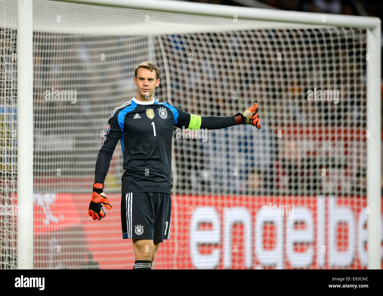 Geselnkrichen, Germany. 14th Oct, 2014. Germany's goalkeeper Manuel ...
