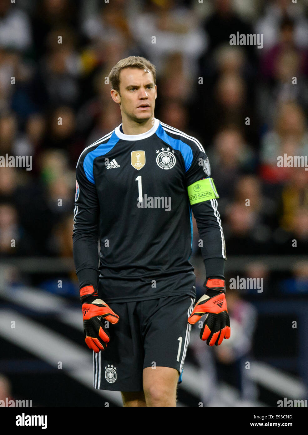 Geselnkrichen, Germany. 14th Oct, 2014. Germany's goalkeeper Manuel ...