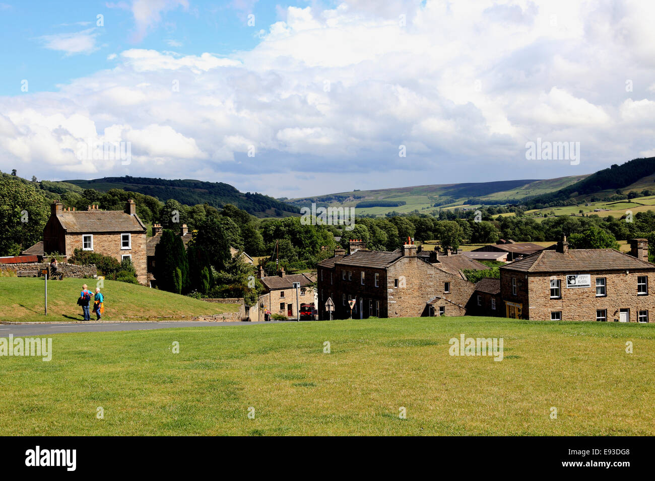 Reeth village yorkshire dales uk hi-res stock photography and images ...