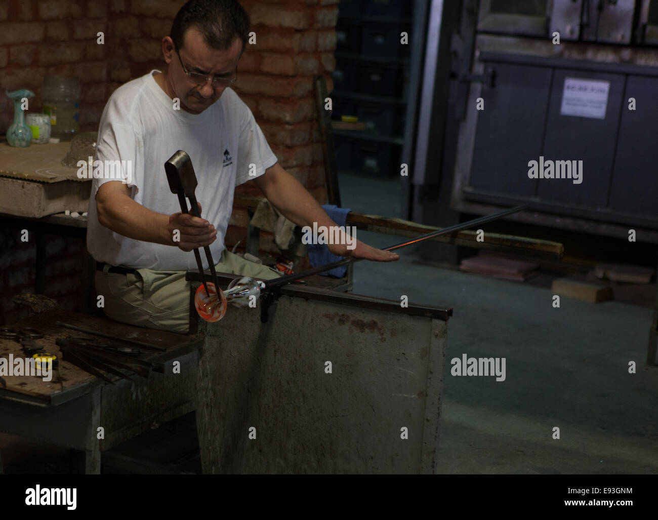 Glass blowing venice hi-res stock photography and images - Alamy